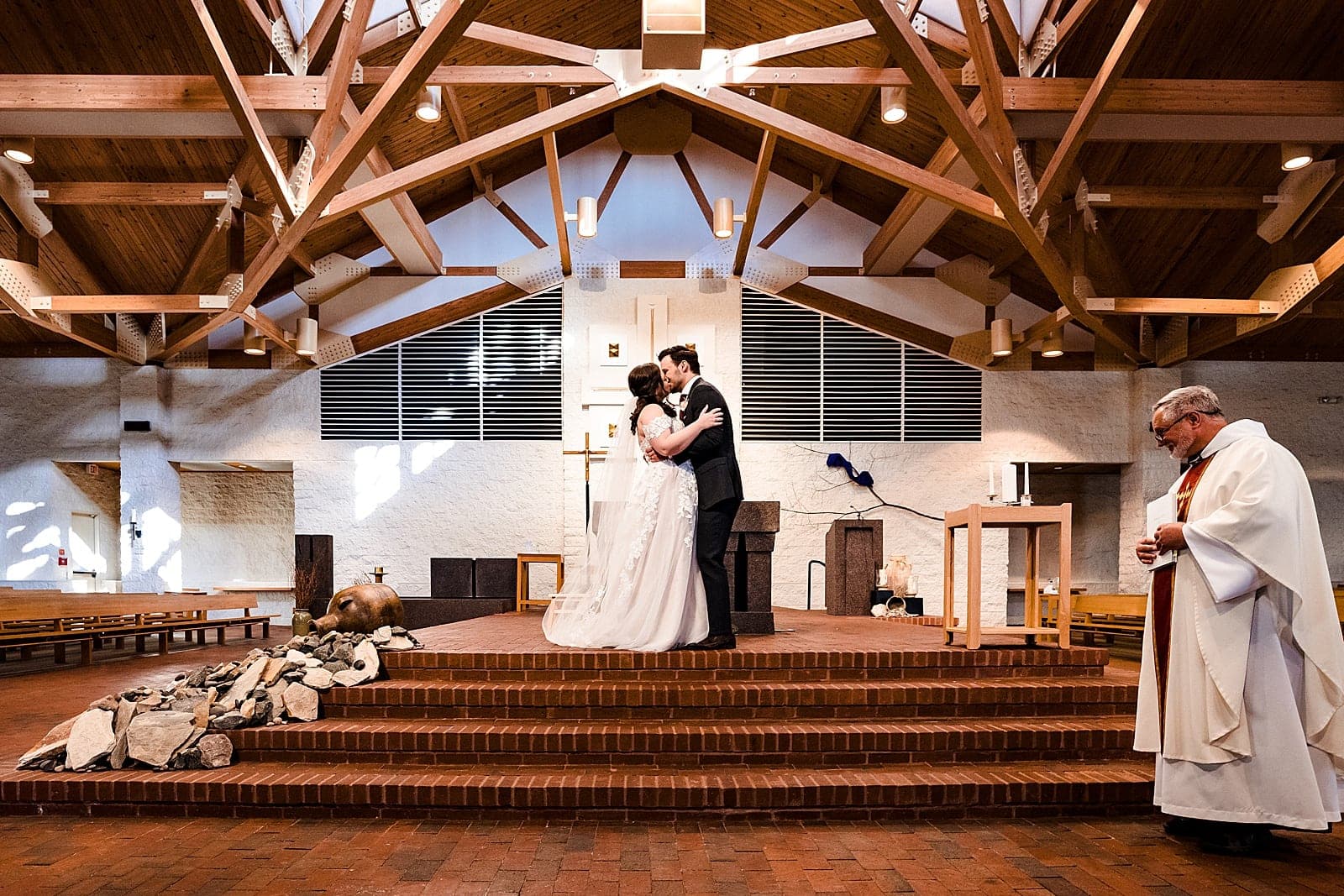 Angus Barn Wedding | Kivus & Camera